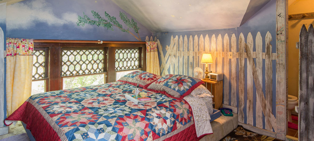 Fun and relaxing lodging that takes you right to an outdoor sensation ...